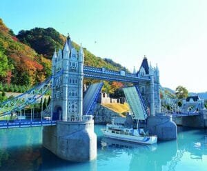 Crafting Miniature Worlds: A Comprehensive Guide to Theme Park Model Making